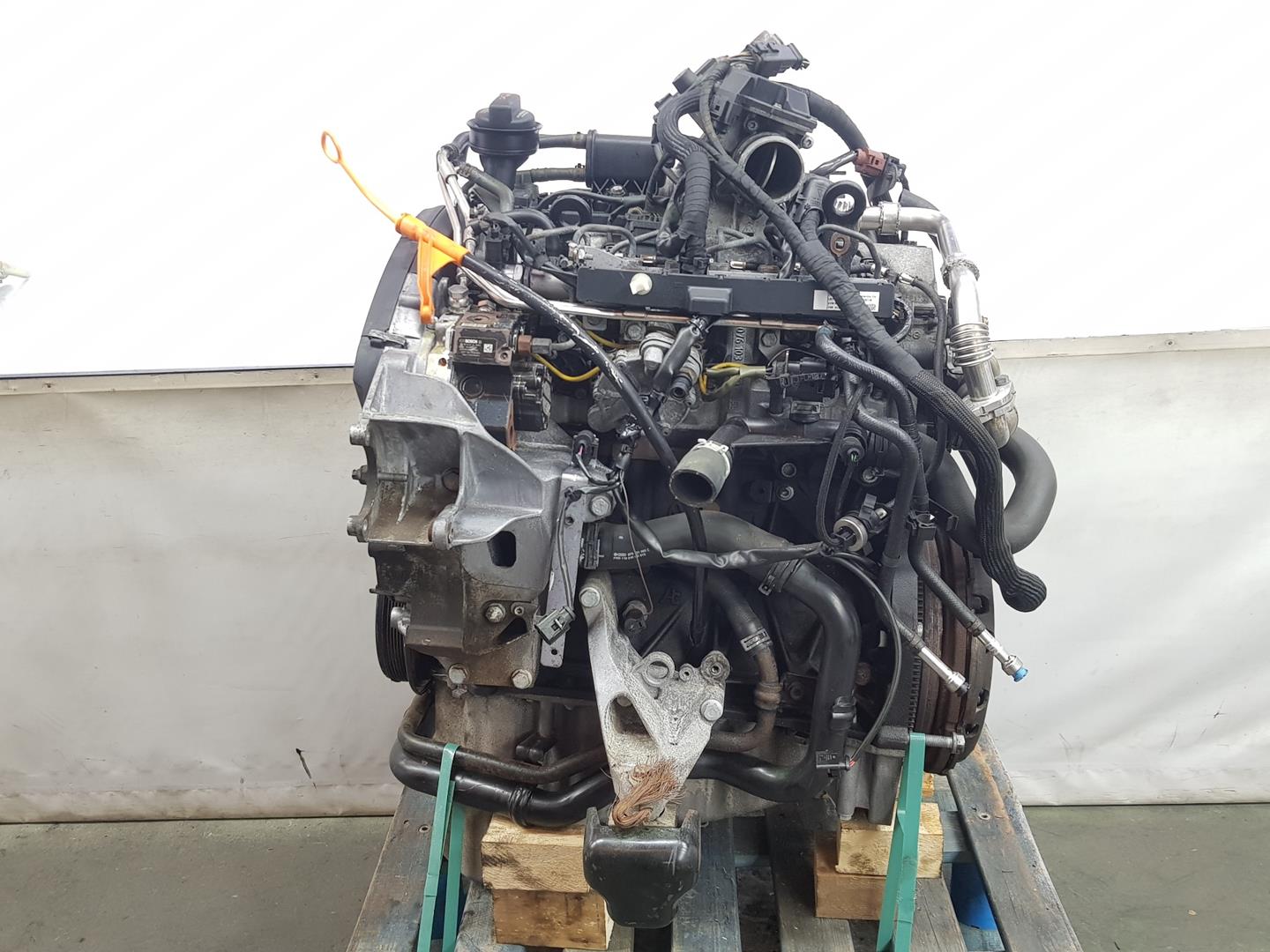 VW CRAFTER 30-50 Furgon (2E_) Engine CEB 19762509 - Used parts online ...