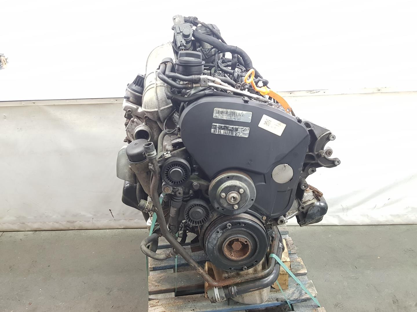 VW CRAFTER 30-50 Furgon (2E_) Engine CEB 19762509 - Used parts online ...