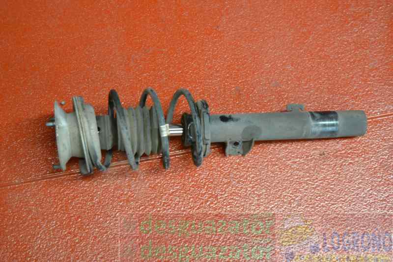 BMW 1 (E81) Front Right Shock Absorber 31316786024, 31316786022 ...