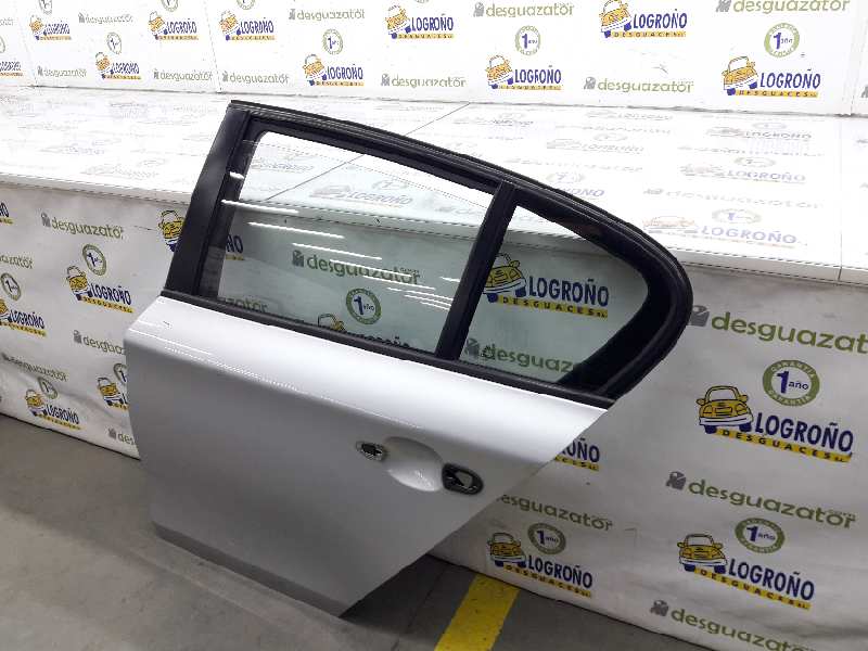 BMW 1 (E81) Rear Left Door 41527191017 19616778 - Used parts online ...
